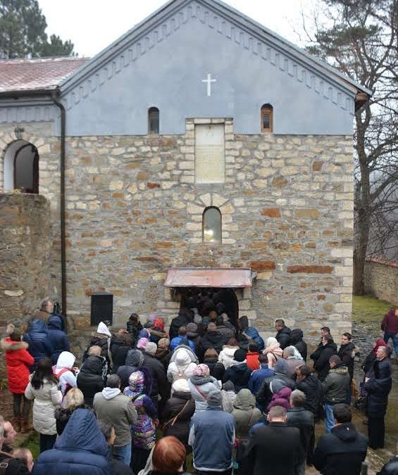 Манастир Девич: Хришћански крст води у васкрсење | Православна ...